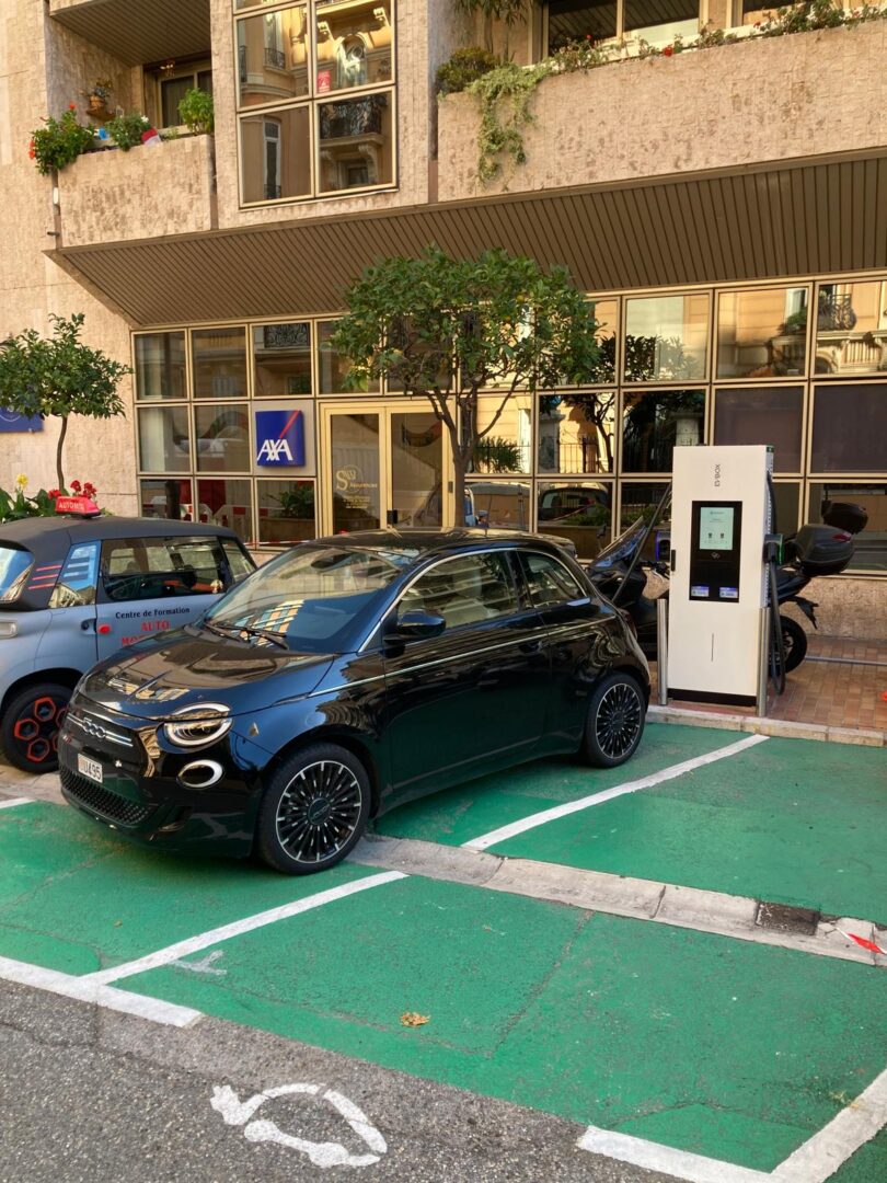 EVBox Troniq Compact Modular in an Urban Environment – EVBox
